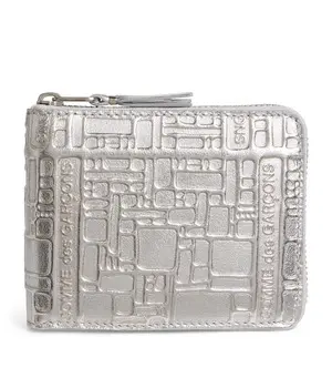 Comme Des Garçons Leather Embossed Logo Zipped Wallet - Silver