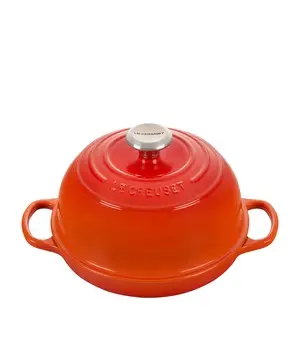 LE CREUSET Cast Iron Bread Oven - Red