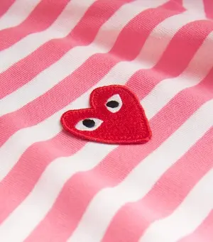 Play Comme Des Garcon Heart Logo Striped T-shirt - Red