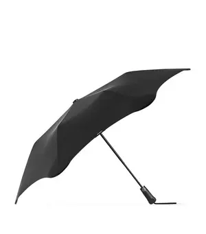 BLUNT UMBRELLAS The Metro Umbrella