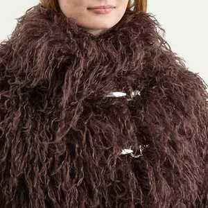 PEACHY DEN Patti Faux Fur Coat