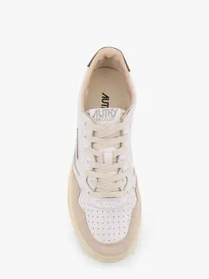 AUTRY Medalist Low Leather Sneakers - White
