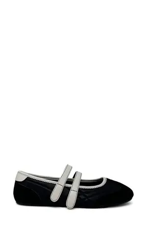 SHU SHOP Salome Flat - Black