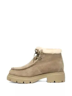 STUART WEITZMAN Hudson Shearling Boots - Neutrals