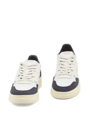 AUTRY Medalist Low Sneakers