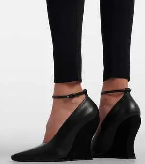 Alaïa 110 Leather Wedges