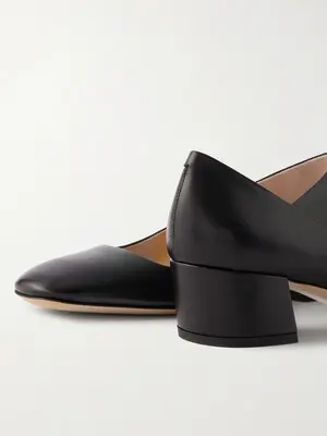 Gabriela Hearst Agathe 40 Leather Pumps - Black