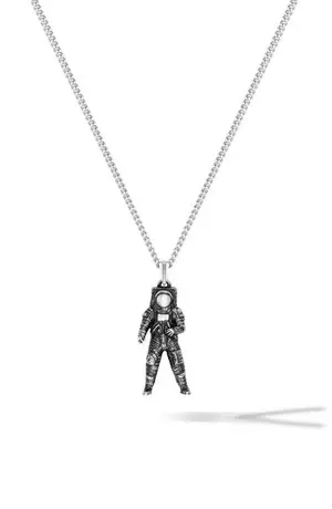 VINCERO Astronaut Pendant Necklace - Sliver
