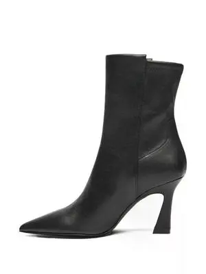STUART WEITZMAN 5050 Vinnie Pointed Boots