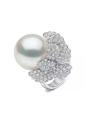 Yoko London Duchess Pearl And Diamond Ring - Silver