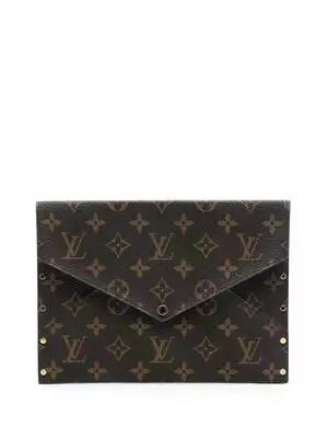 LOUIS VUITTON 2016 Monogram Rivets Envelope Mm