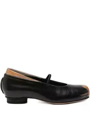 DOYS Square-toe Leather Pumps