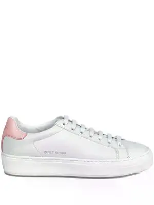 CU | LT ESSENCE Lace-up Low-top Sneakers