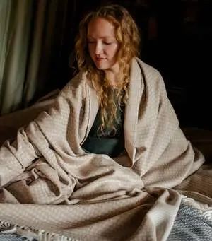 ARAMINTA CAMPBELL Alpaca-blend Willow Throw