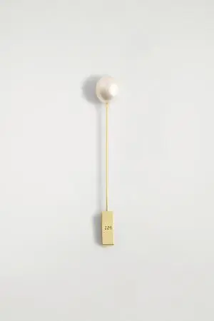 Cos Freshwater Pearl Brooch