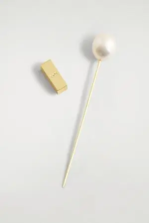 Cos Freshwater Pearl Brooch
