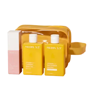 MEDIX 5.5 Glow On-the-go Travel Set | Vitamin C Wash, Vitamin C Body Cream, 3% Hyaluronic Acid Serum - One-color