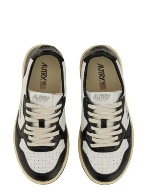 AUTRY Medalist Low Top Sneakers - Black