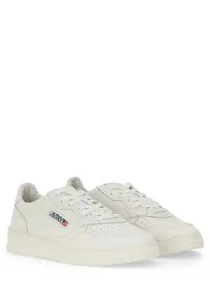 AUTRY Medalist Low Top Sneakers