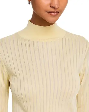 FRAME The Crop Fitted Turtleneck