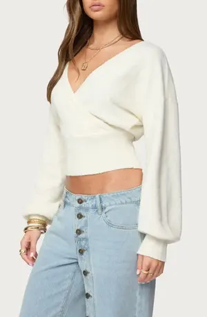 EDIKTED Lillia V-neck Crop Sweater - White