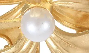 Ettika Faux Pearl Bow Claw Clip