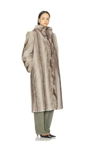 DUCIE Betty Faux Fur Coat - Pine Cone