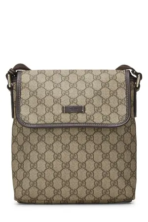 Gucci Gg Supreme Flap Messenger - Beige