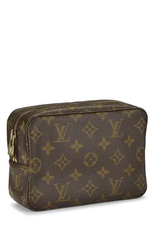 LOUIS VUITTON Monogram Canvas Truth Toiletry 18