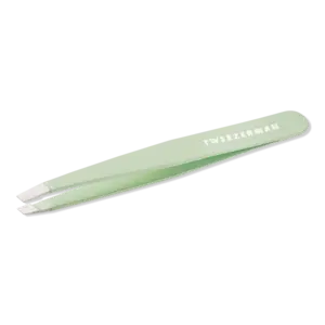 TWEEZERMAN Slant Tweezer - Pistachio