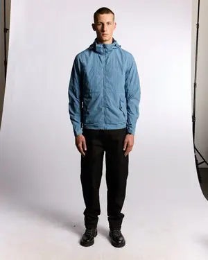 LYLE & SCOTT Long Sleeve Stow Away Jacket - Ocean Sky