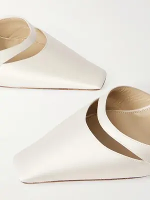 DANIELLE FRANKEL Josie Satin Pumps