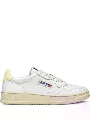 AUTRY Medalist Low Leather Sneakers
