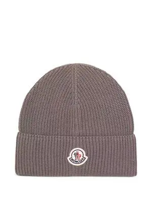 Moncler Ribbed Beanie With Logo Patch - Grey