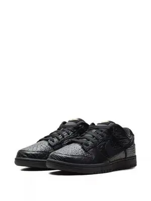 Nike Dunk Low Sneakers - Black