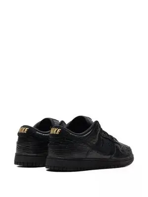 Nike Dunk Low Sneakers - Black