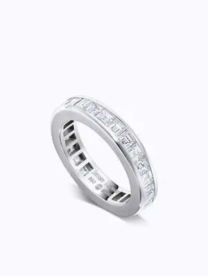 BRIONY RAYMOND Regent Carré Cut Eternity Ring - 18 Karat White Gold