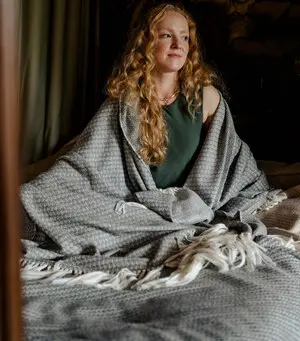 ARAMINTA CAMPBELL Alpaca-blend Willow Throw