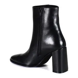 DIBA TRUE Leather Ankle Bootie