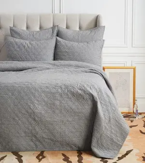 ELISABETH YORK Sutton Quilt - Gray