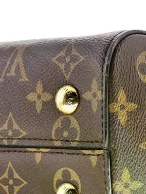LOUIS VUITTON Cluny Top Handle Monogram Mm - Brown