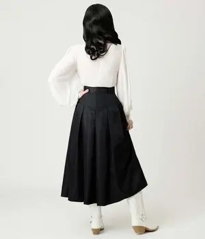 Unique Vintage Pleated Midi Skirt