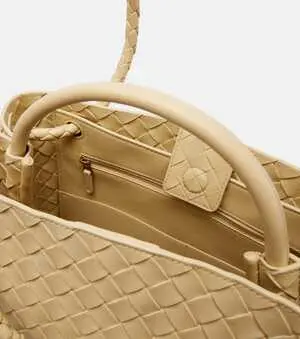 Bottega Veneta Andiamo Medium Leather Tote Bag - Beige