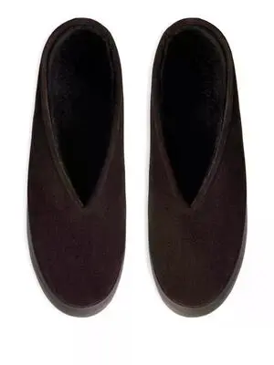 12 STOREEZ Shearling-lined Loafers