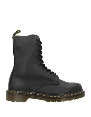 Dr. Martens 1490 Virginia Leather Ankle Boots