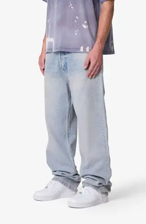 Mnml Ultra Baggy Jeans