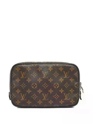 LOUIS VUITTON Gm Monogram Wash Bag - Brown