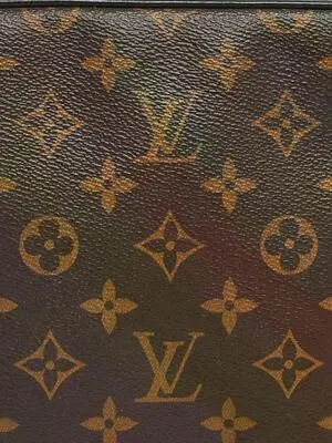 LOUIS VUITTON Gm Monogram Wash Bag