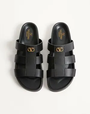 Valentino Garavani Studshield Slide Sandal - Black