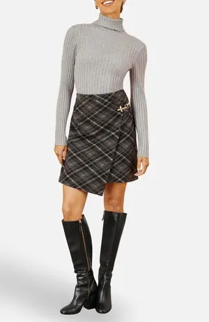 YUMI Checked Wrap Skirt With Buckle Fastening